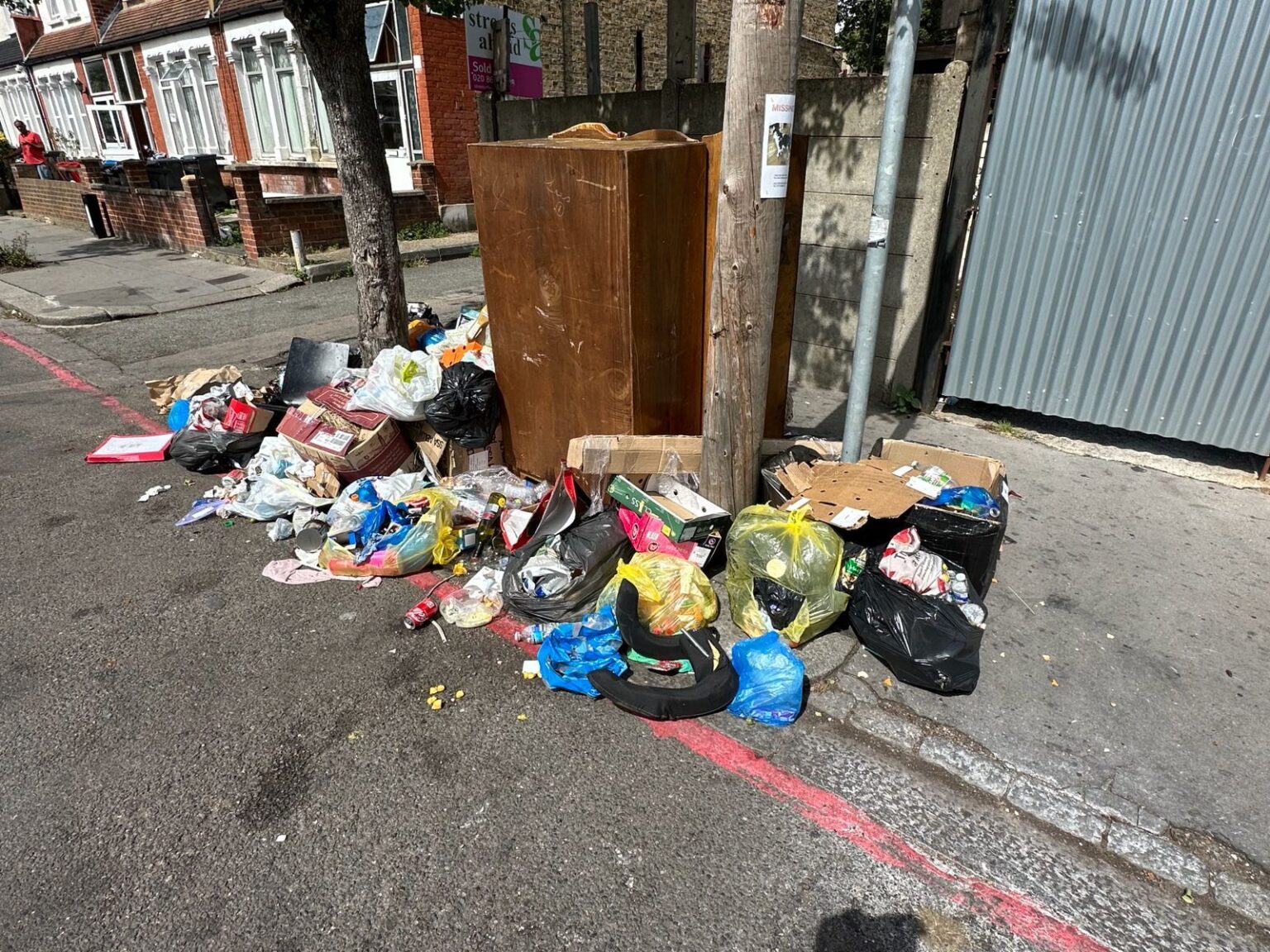 Why are Croydon residents calling for a change to bin collection ...