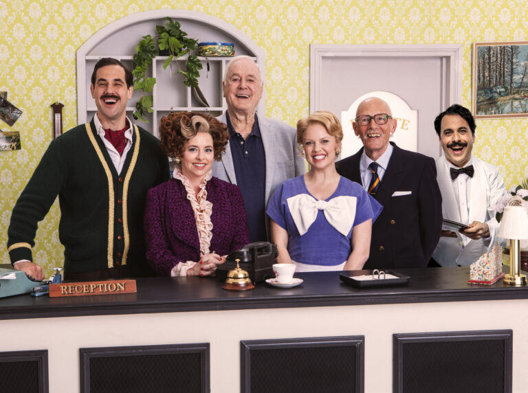 Joia Rooftop Bar review: Great food and drink with sky-high party ...