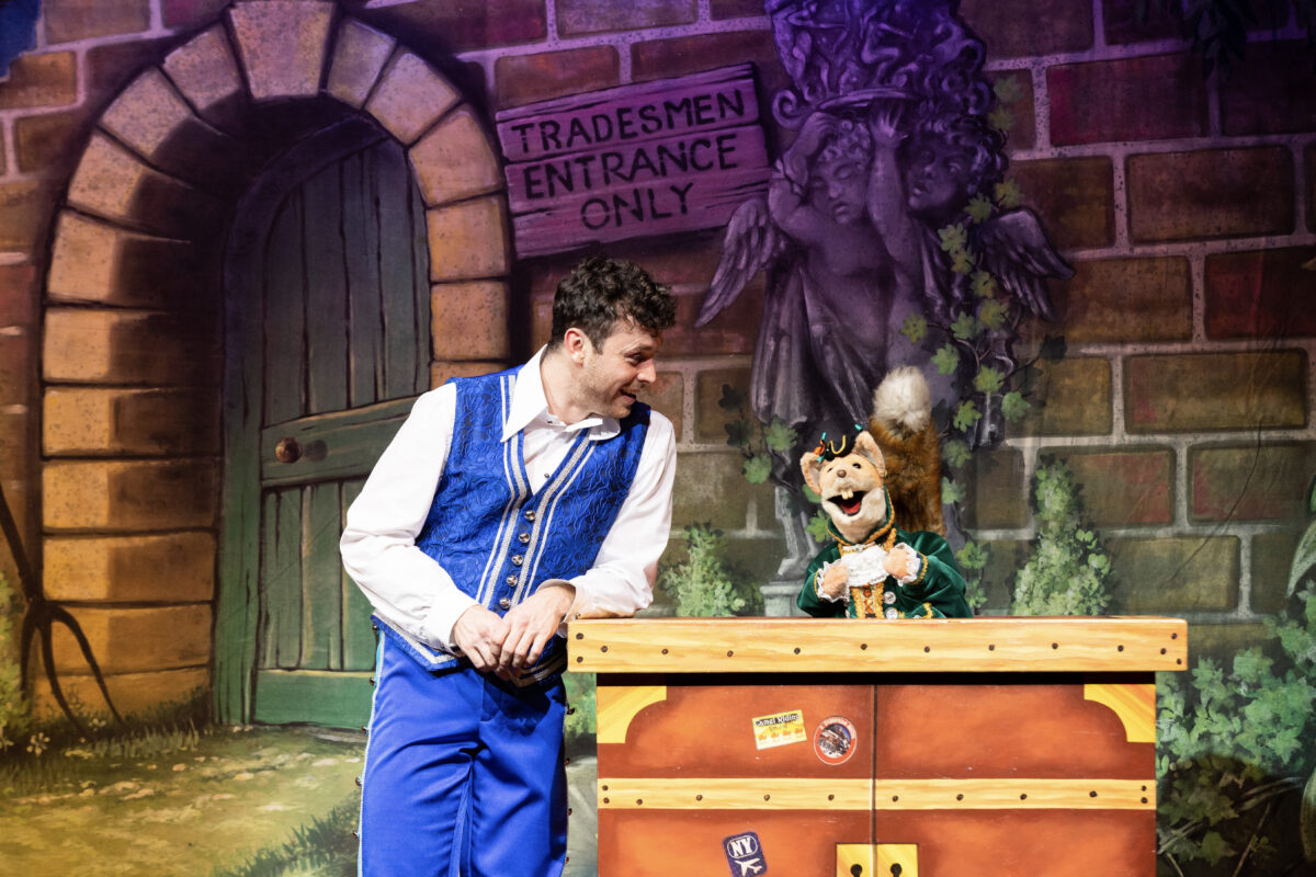 Review: Cinderella at Richmond Theatre - southlondon.co.uk